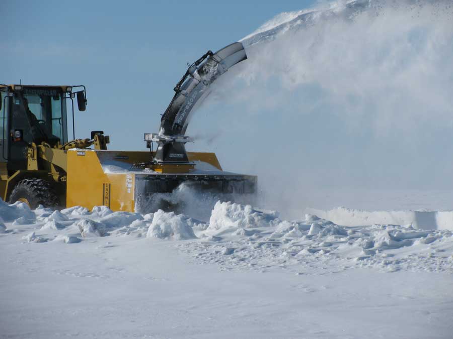 Snowblast Snowblowers - M9000 HD | Teamco Inc. | Tea, SD