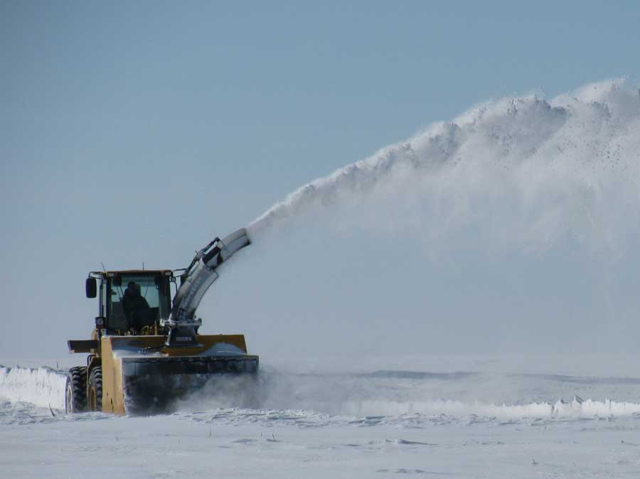 Snowblast Snowblowers - M9000 HD | Teamco Inc. | Tea, SD